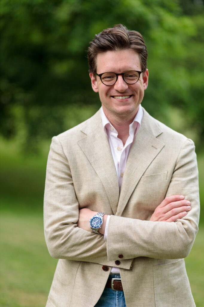 6 Feet Tall—Regular or Long Blazer Length? [Comparison Photos Included ...